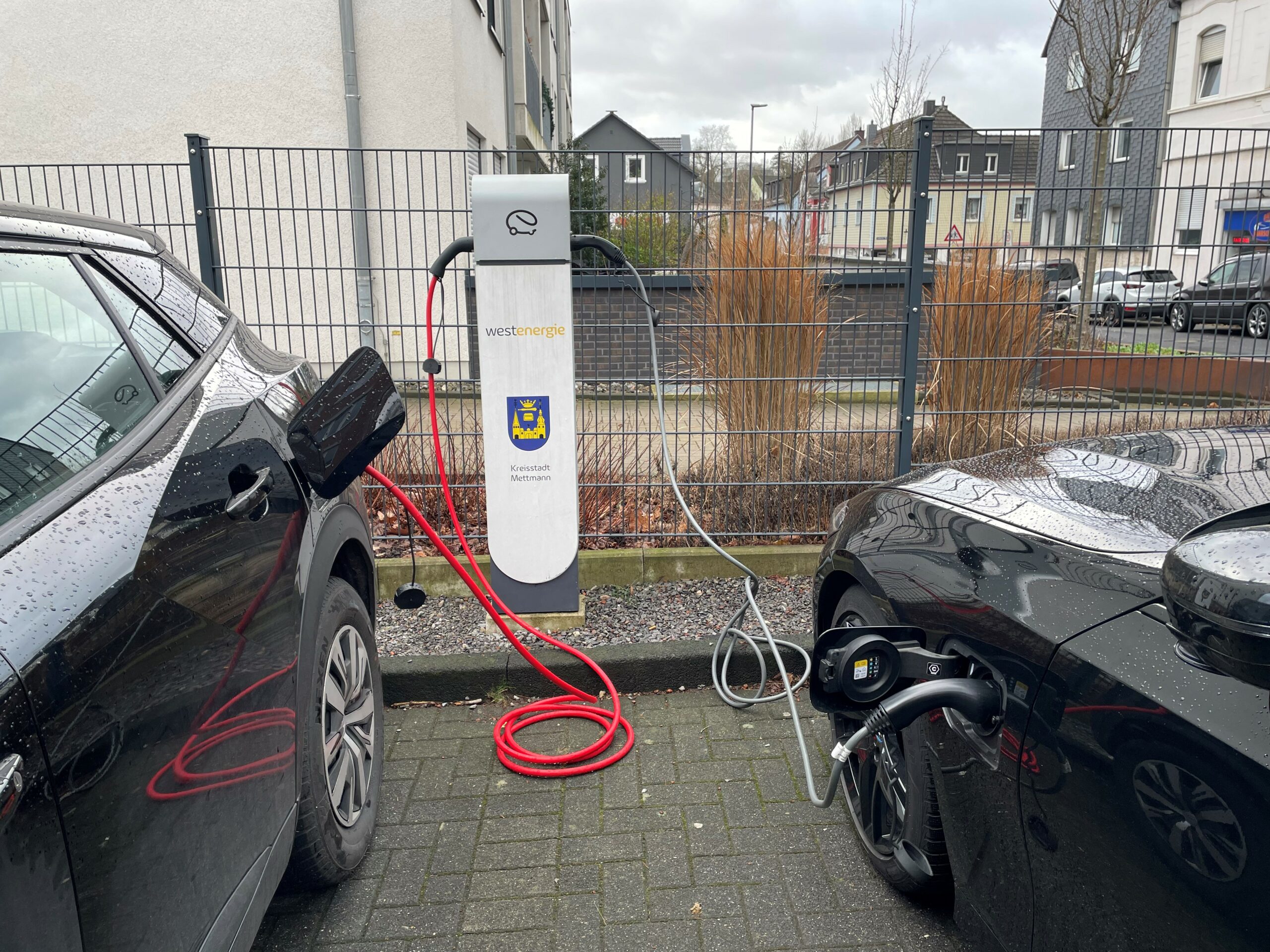 Ausbau der E-Ladestationen schreitet voran